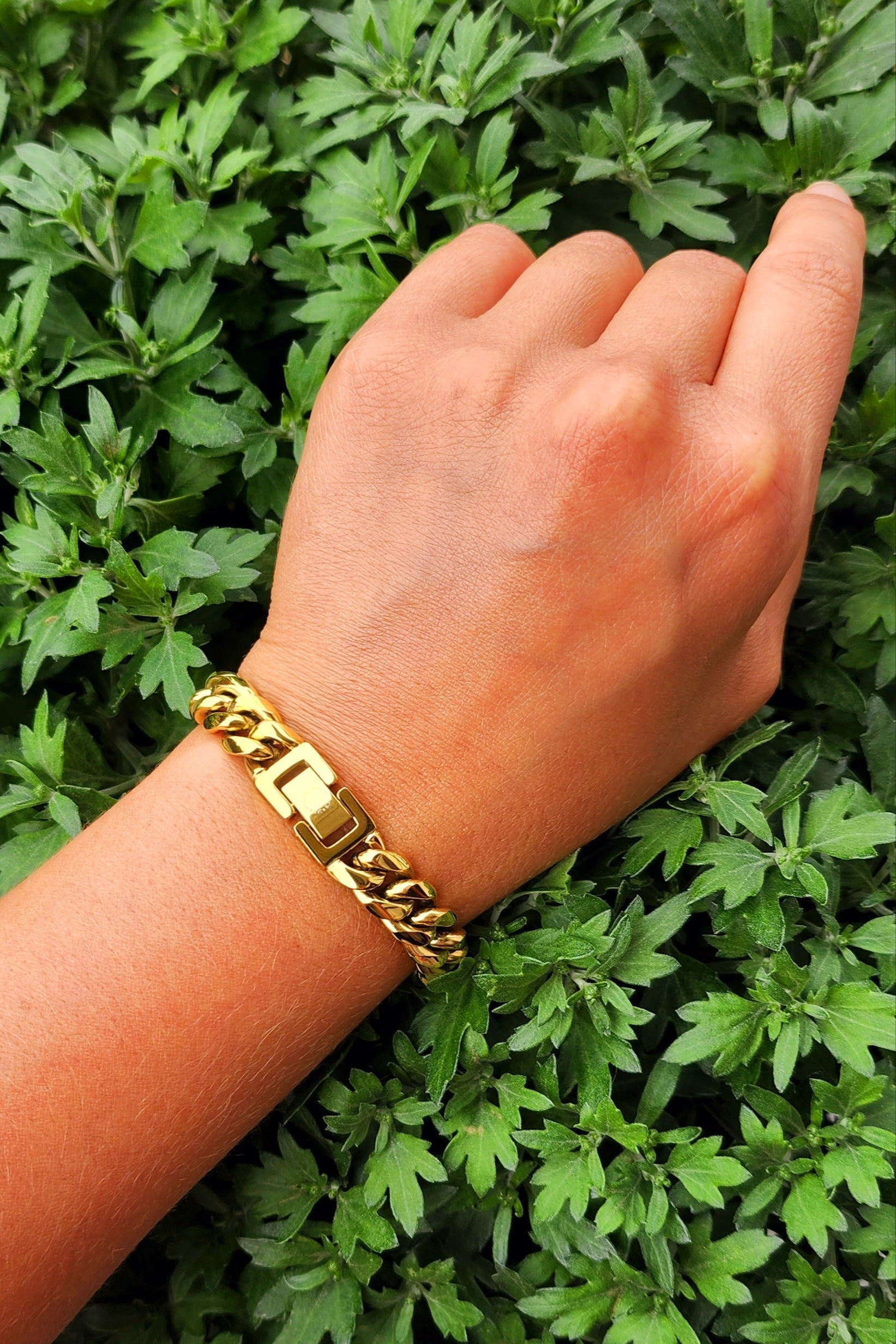 Gold Cuban Link Bracelet 10mm Jax Molly s Gold Cuban Link Bracelet 10mm Jax Molly s